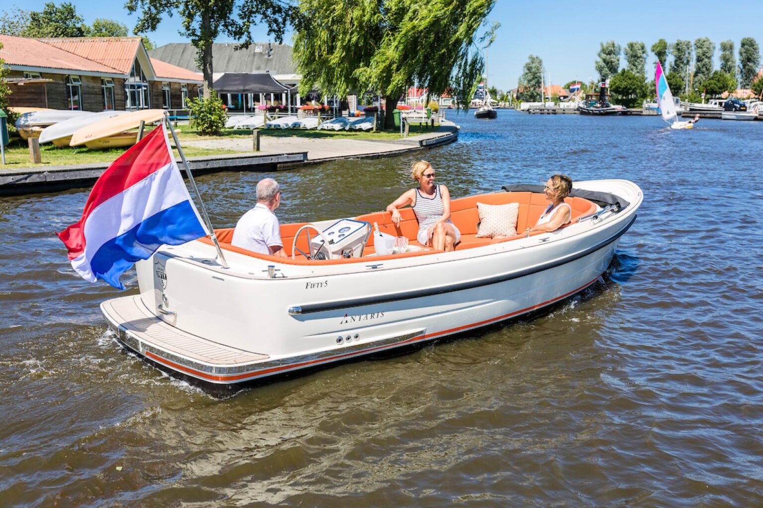 Antaris sloepen en tenders - Peek Watersport Centrum Amsterdam